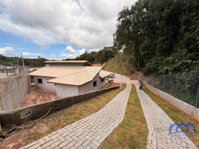 Chácara com 3 Quartos e 5 banheiros à Venda, 1.000 m² por R$ 1.050.000 Cód. ch2612