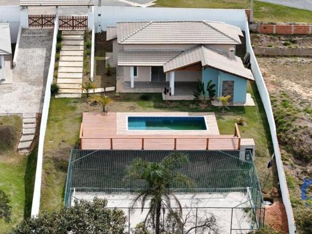 Chácara com 3 Quartos e 2 banheiros à Venda, 1000 m² por R$ 1.050.000 Cód. ch1397