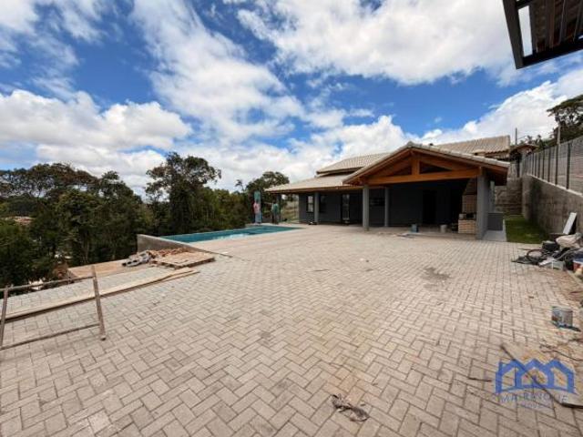 Chácara com 3 Quartos e 2 banheiros à Venda, 1.000 m² por R$ 1.050.000 Cód. ch2402