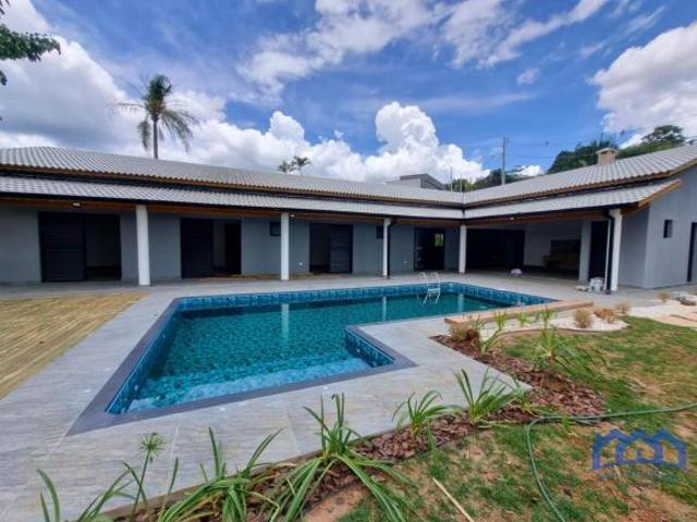 Chácara com 3 Quartos e 3 banheiros à Venda, 1.000 m² por R$ 1.220.000 Cód. ch2569