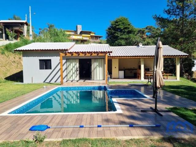 Chácara com 3 Quartos e 3 banheiros à Venda, 1.000 m² por R$ 680.000 Cód. ch2268