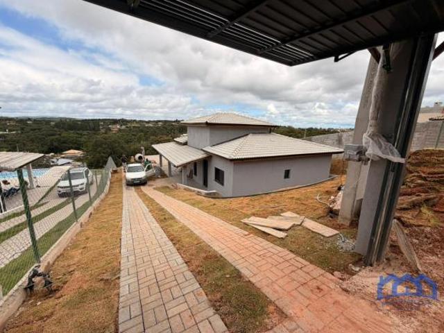 Chácara com 3 Quartos e 3 banheiros à Venda, 1.000 m² por R$ 990.000 Cód. ch2321