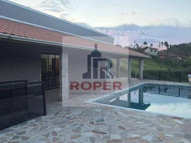 Chácara com 3.270 m²/ Casa/ Piscina à Venda em Igarata