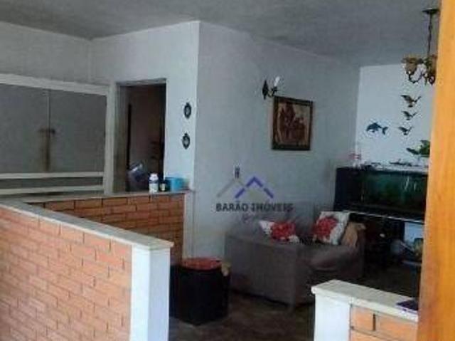 Chácara com tanque de peixe disponível para a venda no bairro da Mursa na cidade de Várzea Paulista/