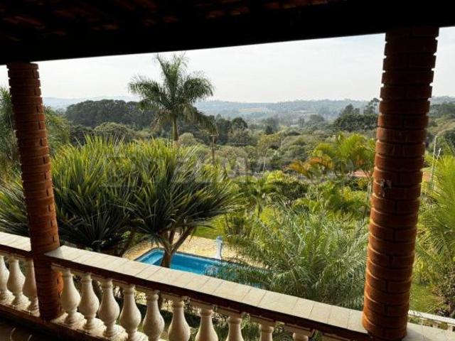 Chácara com vista cinematográfica!