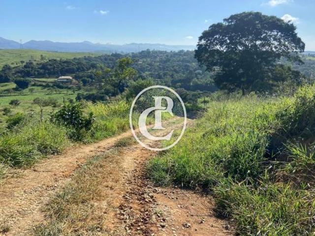 Chácara com vista deslumbrante!