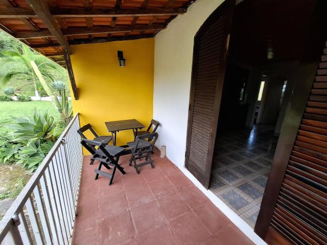 Chácara com vista para montanhas e piscina LT0035