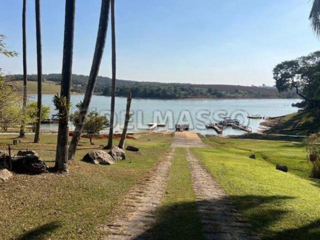 Chácara com vista privilegiada trazendo paz!