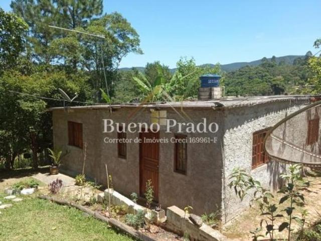 Chácara com árvores frutíferas e trio caipira a venda em Juquitiba!