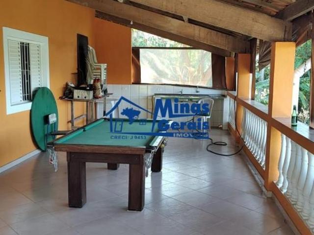Chácara com Casa Avarandada e Vista Panorâmica da Represa