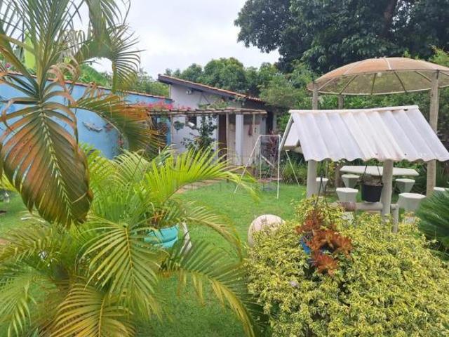 Chácara com casa com 3 dormitórios 1 tipo apartamento e área lazer