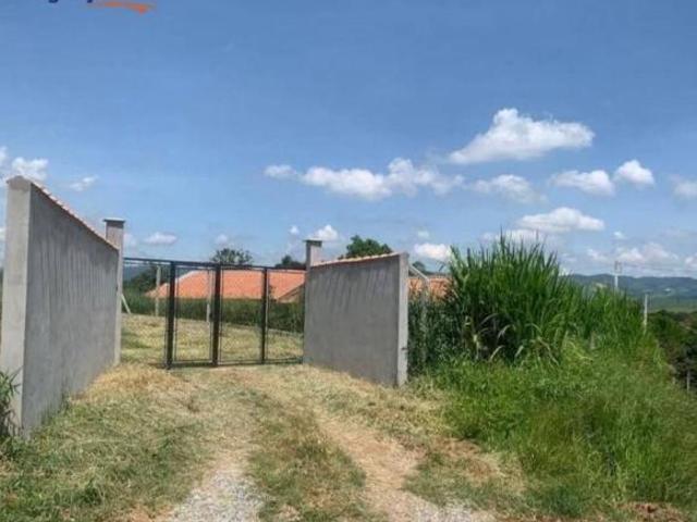 Chácara com Casa e 5.000m² – Espaço, Conforto e Natureza