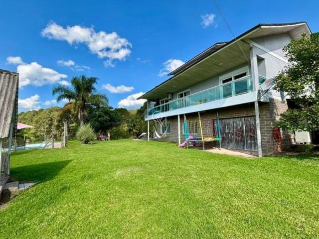 Chácara com casa e piscina em Ana Rech, Caxias do Sul