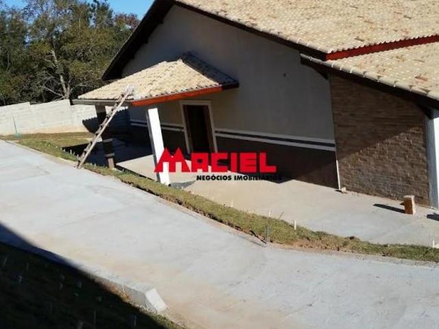 Chácara com Casa Séde com 3.480m2 de área Caçapava SP