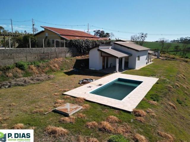 Chácara com Charme Colonial em Bairro Promissor de Pinhalzinho‑SP