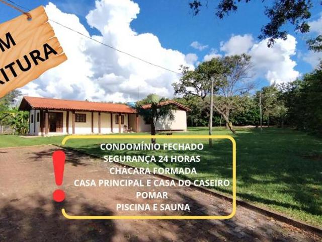 Chácara Com Escritura e Registro em Condomínio Fechado, 2 Casas, Pomar, Lazer Completo