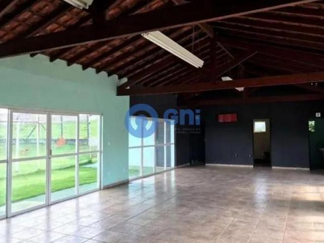 CHÁCARA COM LAZER COMPLETO EM ARAÇOIABA DA SERRA/SP PRÓXIMO AO LAGO AZUL