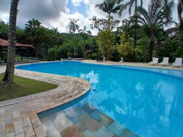 CHÁCARA COM PISCINA A VENDA EM PERUIBE/SP