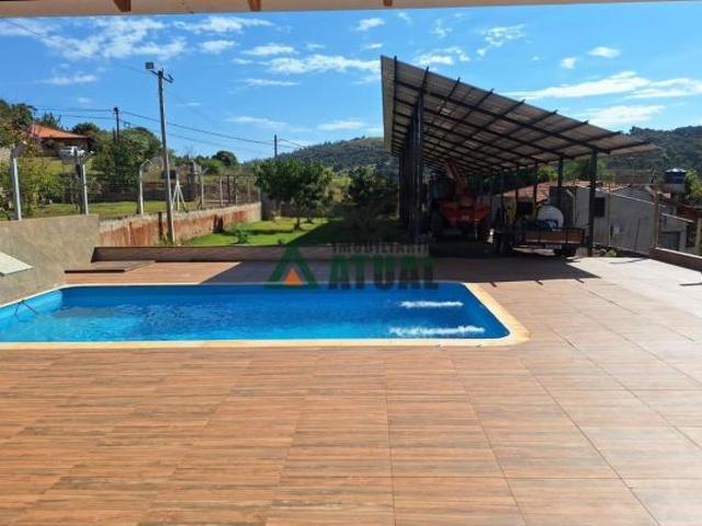 CHÁCARA COM PISCINA E AMPLO SALÃO A VENDA NA REGIÃO SUL DE LONDRINA