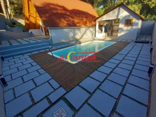 Chácara com piscina em Arujá | Chalé novo e área de lazer