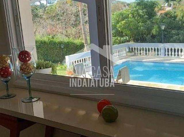 Chácara com Piscina em Itaici