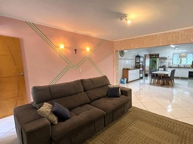 Chácara com Piscina, Poço Artesiano e 800m² de Terreno em Socorro
