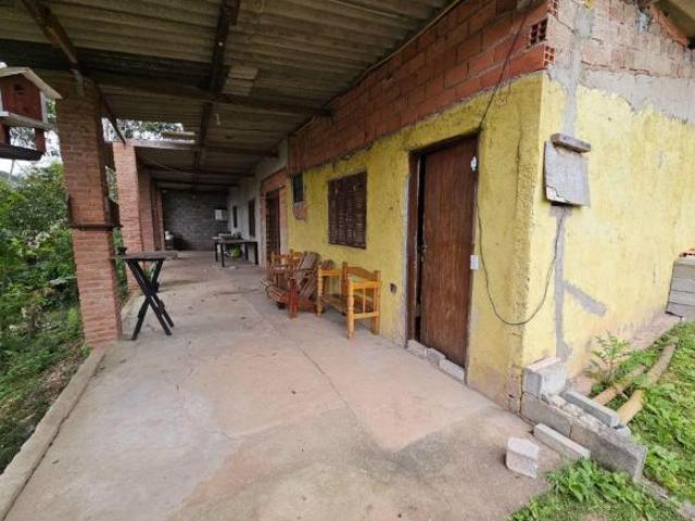 Chácara com piscina próximo a Juquitiba