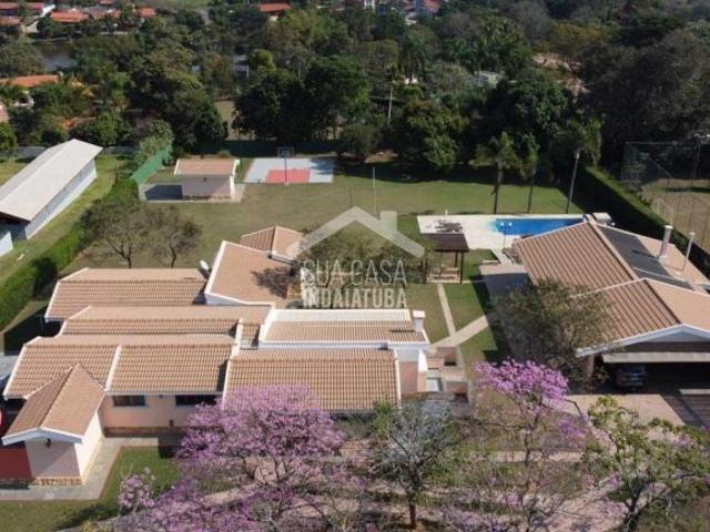 Chácara com Piscina, quadra e salão de festas em Itaici
