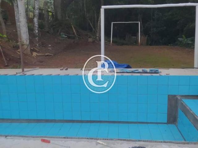 Chácara com Piscina 3500 m² Santa Branca SP