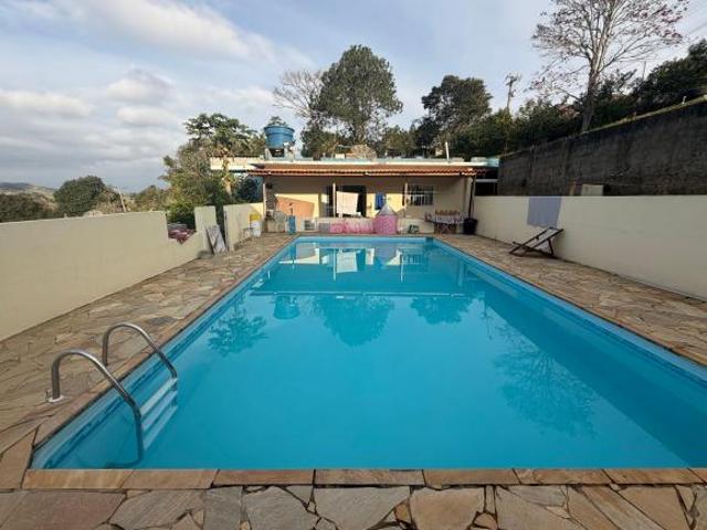 Chácara com piscina