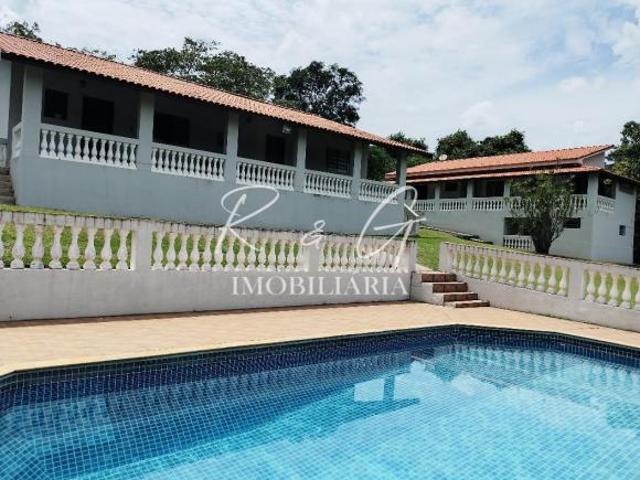 Chácara com Piscina 900.000,00 em Águas de S. Pedro