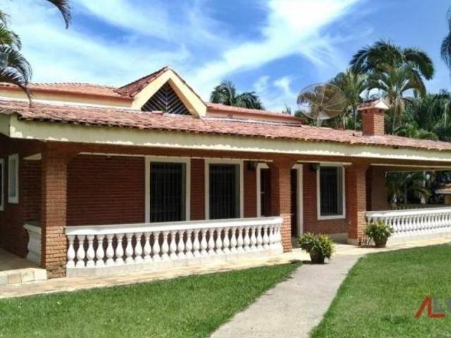 Chácara comercial à venda com 15500 m² no bairro Itapetinga em Atibaia/SP CH0116