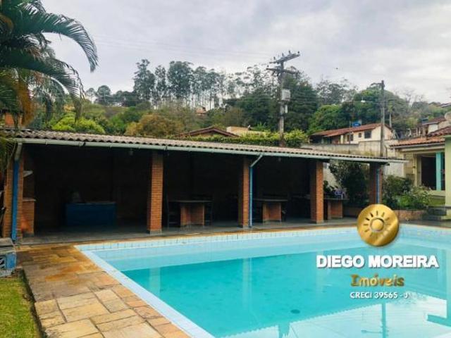 Chácara Completa à venda com 4 Casas – 3.000m² em Ótima Localização!