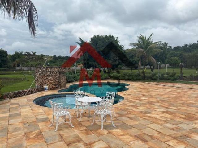 Chácara Completa com 24.000 m² de Terreno, Piscina, Pomar Produtivo e Casa de Caseiro
