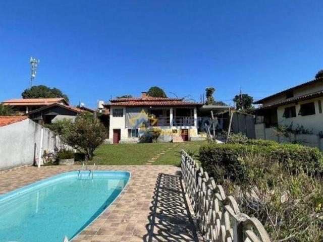 Chácara Completa com 3 Dormitórios, Piscina e Área de Lazer à Venda em Atibaia