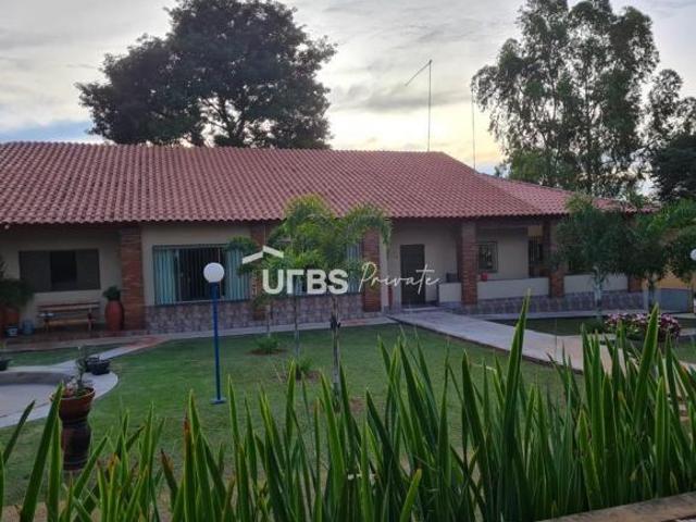 Chácara Completa em Leopoldo de Bulhões – 41.500 m² com Lazer e Córrego