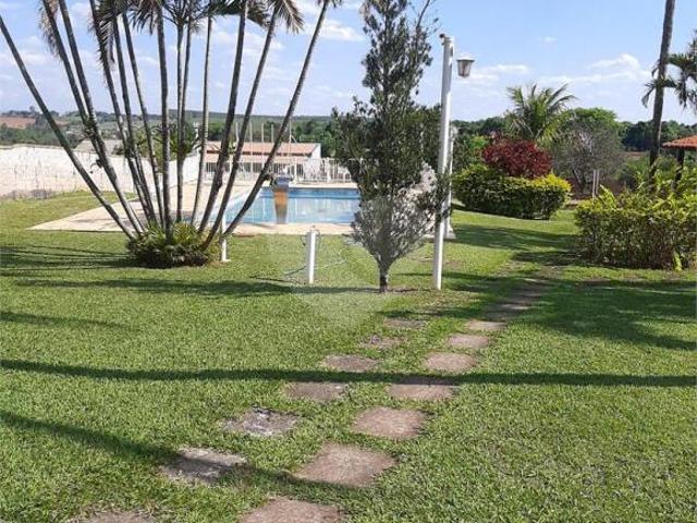 Chácara composta por 02 casas à Venda Arquidiocesano Salto/SP