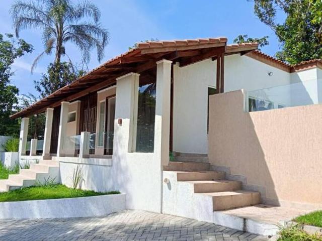 Chácara Condomínio em Santa Isabel Casa Nova Piscina e Permuta!