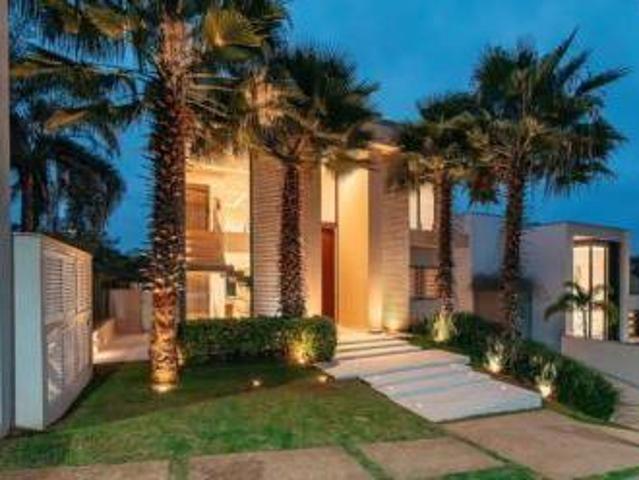 Casa a Venda em Alphavlle
