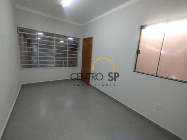 Chácara das Flores, Casa com 2 dormitórios, reformada, Proxima ao Boulevard Shopping