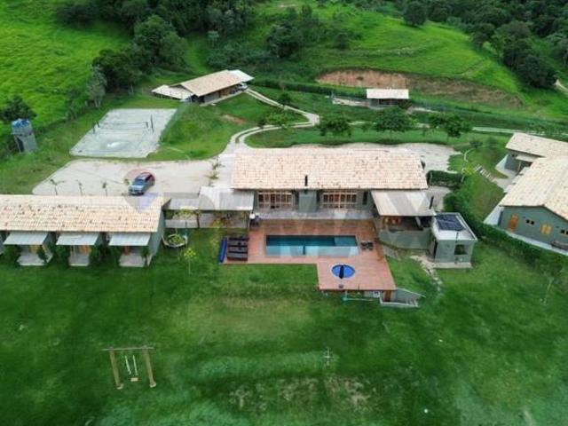 Chácara de Alto Padrão em Condomínio fechado de Joaquim Egídio – 20.000m², 2 Casas, Piscina, Spa e V
