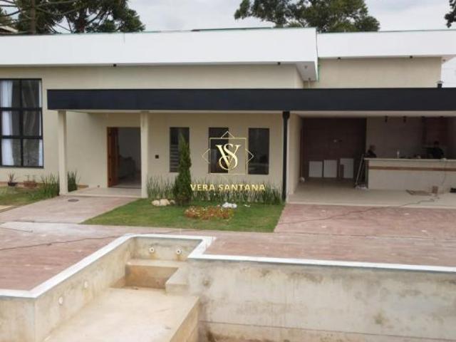 Chácara de alto padrão em condomínio fechado em Mairinque: Arquitetura Contemporânea, Privacidade e