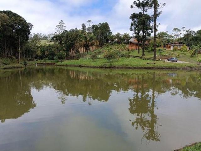 Chácara de Alto Padrão em Juquitiba 20.300m² 3 Lagos