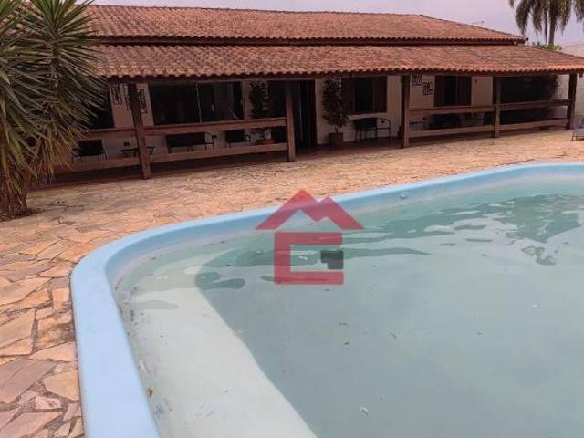 Chácara de Alto Padrão em São Roque – Moderna, Segura e com Vista Privilegiada, com 4 dormitórios, a