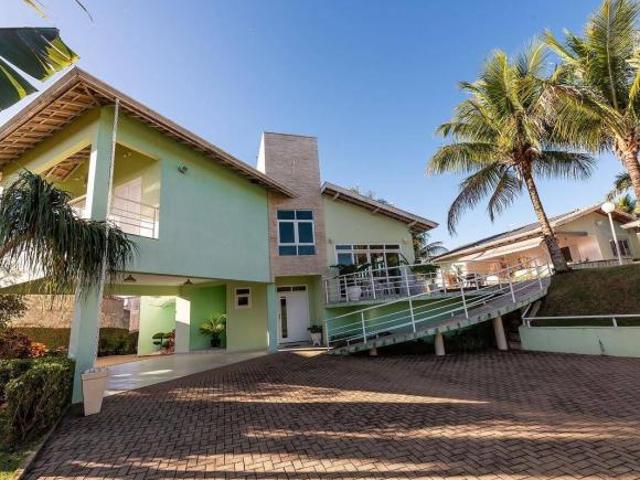 Chácara de Luxo à Venda em Jundiaí SP 6 Quartos, 4 Suítes, 5 Banheiros, 6 Vagas de Garagem 660m² d