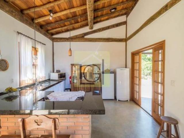 Chácara de luxo à venda ou locação em Itu, bairro Portal de São Tiago: 2 quartos, 1 suíte, 160m² I