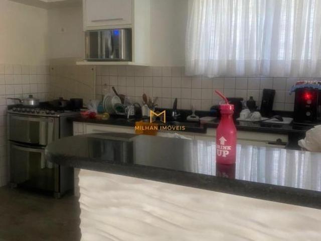 Chácara de luxo em condomínio: 4 quartos, 4 suítes, 2 salas, 5 banheiros, 5 vagas, 320m² em Indaiatu