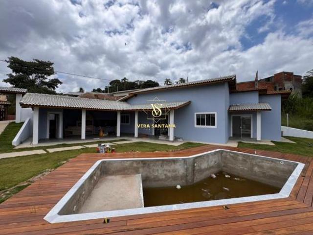 Chácara de luxo em condomínio: 3 quartos, 1 suíte, 2 salas, 3 banheiros, 3 vagas em Mairinque SP B