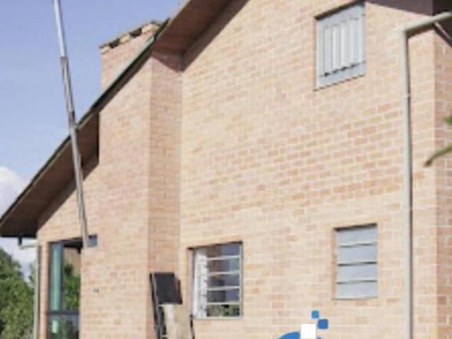 Chácara de luxo em Mandirituba PR: 4 quartos, 4 suítes, 3 salas, 6 banheiros!Chácara completa em Man