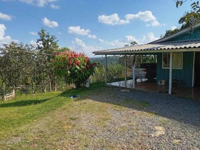 Chácara de 150 m² com 2 quartos à venda
